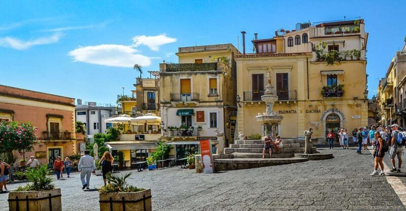 Catania: Giardini, Taormina, and Castelmola Day Trip - An In-Depth Look at the Experience