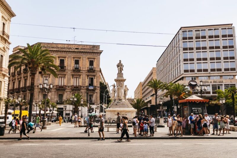 Catania: Guided Street Food Walking Tour - What to Expect in Terms of Logistics and Group Size