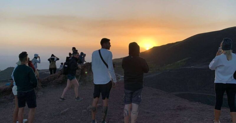 Catania: Mount Etna Sunset Jeep/Van Tour - The Experience of Traveling with Guides