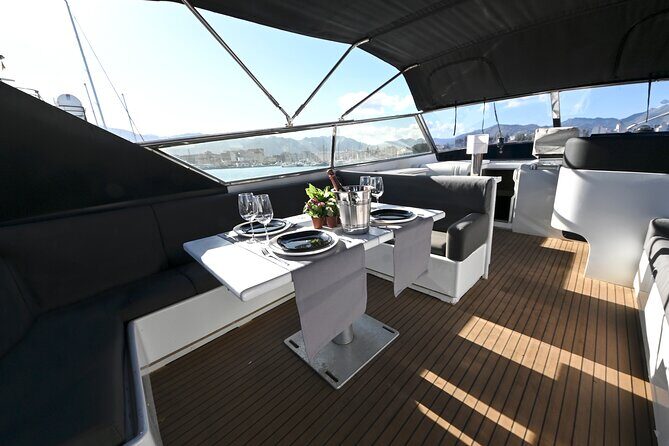 Catania on board a super yacht for up to 35 people - Practical Details