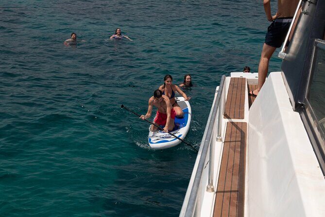 Catania on board a super yacht for up to 35 people - The Sum Up