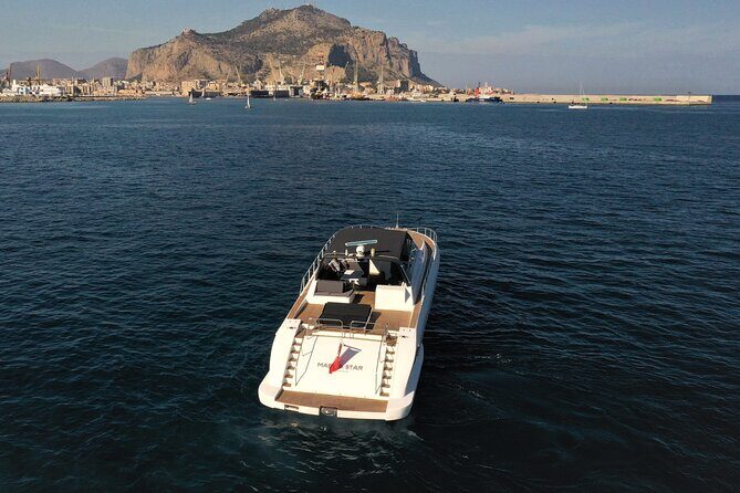 Catania on board a super yacht for up to 35 people - Frequently Asked Questions