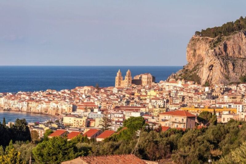 Catania: Private custom tour with a local guide - The Sum Up