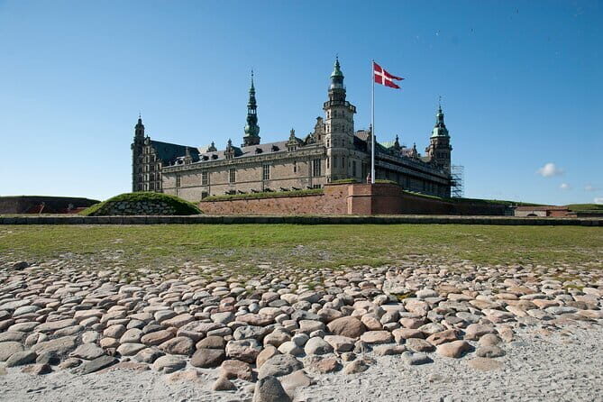 Cathedral ,Viking ships Tour, Palace and Castle (April) - FAQs about the Castle, Cathedral, and Viking Ships Tour