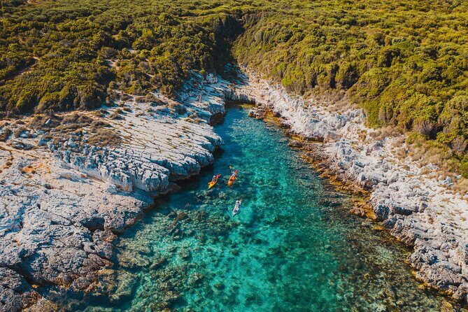 Cave Adventure near Pula by Kayak - A First Look at the Kayak Cave Adventure