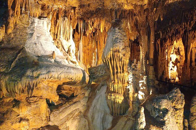 Cave Tour and Dino Trail on a Crystal Cave Adventure - FAQs