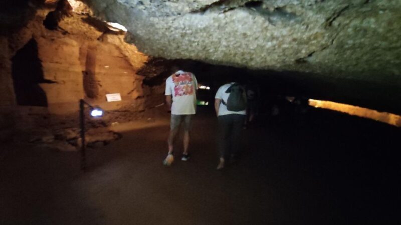 Caves prehistory of Esplugues Francolí with hotel pickup - FAQ