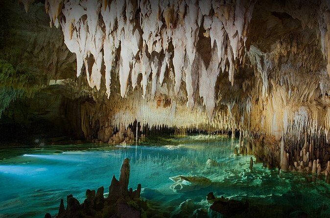 Cayman Crystal Caves & Pedro St James Castle or Botanical Garden - Who Is This Tour Best For?