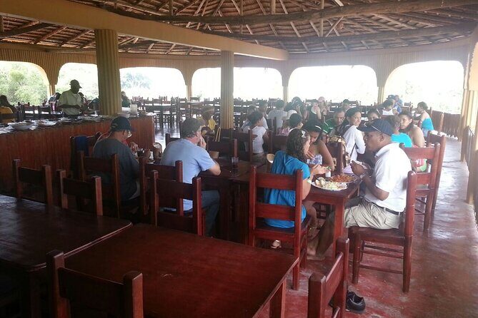Cayo Arena: Paradise Island and Mangroves Tour Lunch - Practical Details and Considerations
