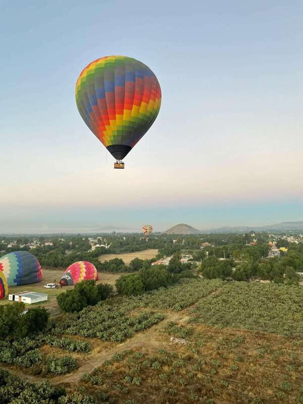 CDMX: Fly over Teotihuacan in a hot air balloon and visit the Basilica of Guadalupe - Key Points