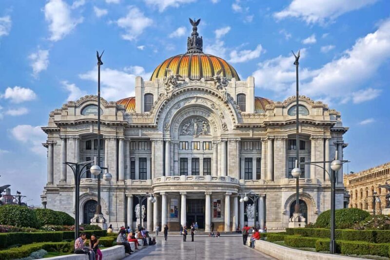 CDMX: Tour of Palaces and Museums - A Practical Look at the CDMX: Tour of Palaces and Museums