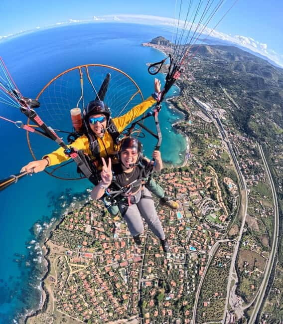 Cefalù: Paragliding flight with paramotor and GoPro13 video photos - FAQ