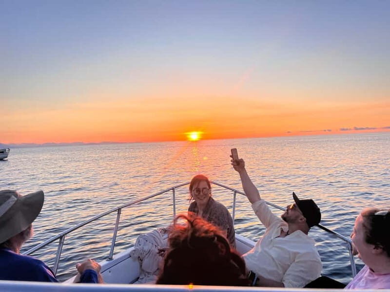 Cefalù: Sunset boat trip along the coast of Cefalù - Detailed Breakdown of the Itinerary