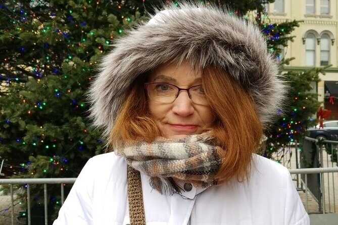 Celebrate the Season with a Holiday Scavenger Hunt in Rochester - Practical Tips for Participants