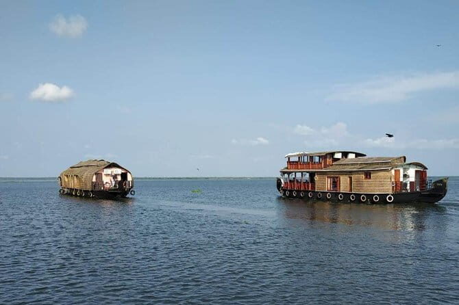 Celebrity Constellation Houseboat Day cruise at Backwaters - Key Points