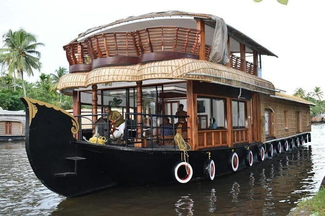 Celebrity Constellation Houseboat Day cruise at Backwaters - An Honest Look at the Backwaters of Kerala