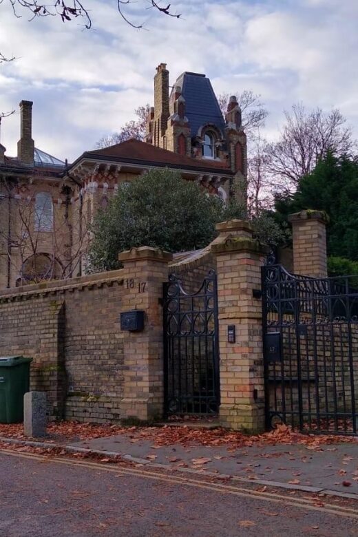 Celebrity Homes Tour of Hampstead - Introduction