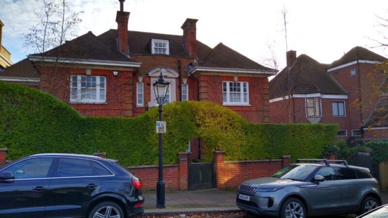 Celebrity Homes Tour of Hampstead - What Makes This Tour Stand Out?