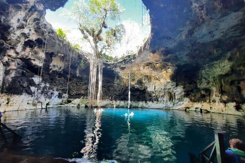 Cenotes Santa Bárbara, Acanceh, and Eknakan - Eknakan Church: A Gothic Treasure