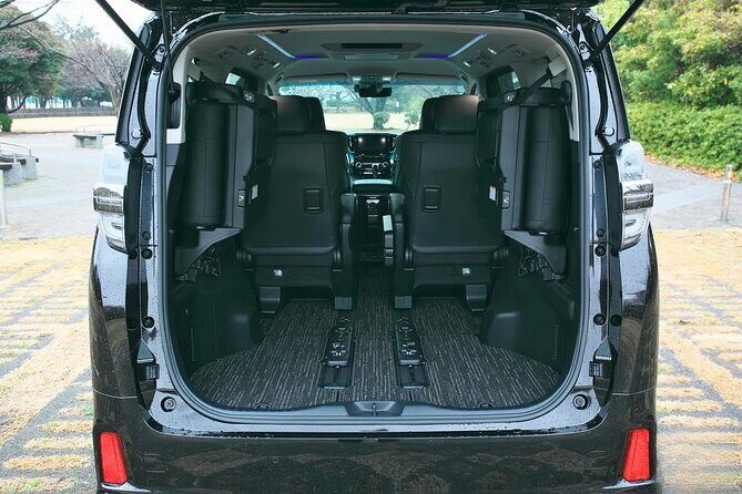 Center Tokyo Private One Way Transfer To Haneda Airport - FAQs