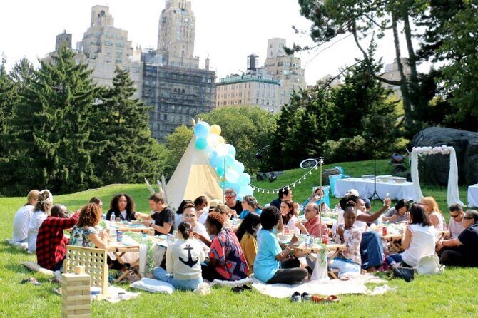 Central Park Luxury Picnic for 5 to 8 Person - An Honest Look at What to Expect from the Central Park Luxury Picnic Experience