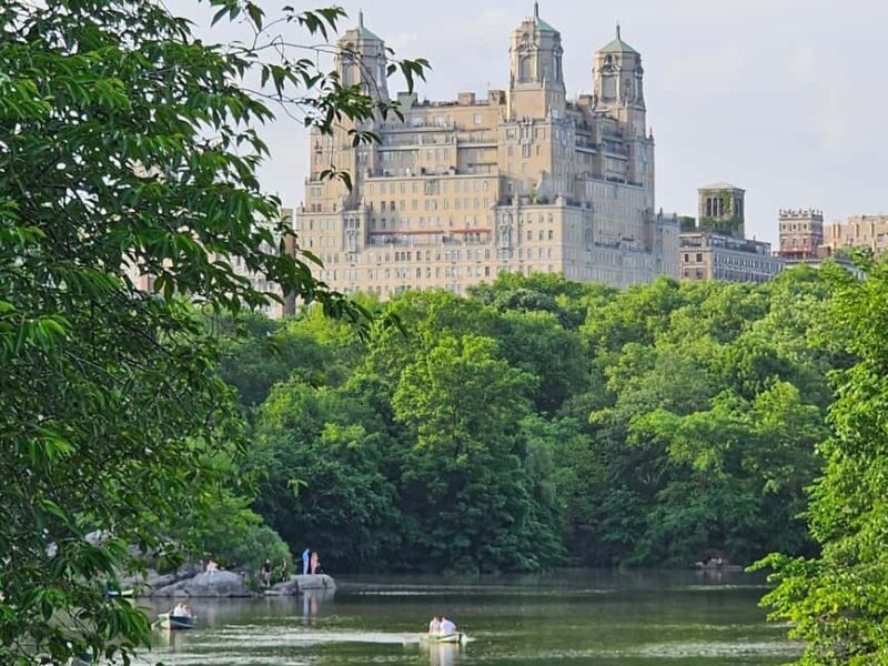 Central Park, NY: Nature, Architecture and Movie Scenes Tour - Authentic Experiences and Hidden Views