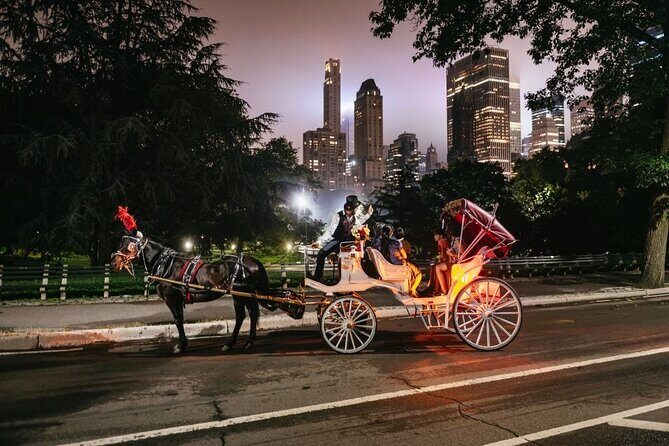 Central Park, Rockefeller & Times Square Carriage Ride (4 Adults) - FAQ