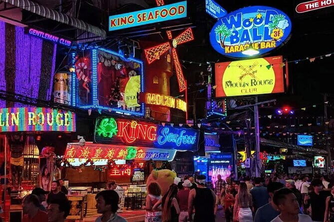 Central Thailand Walking Tour and visit Temple at Bangkok - What the Reviews Say