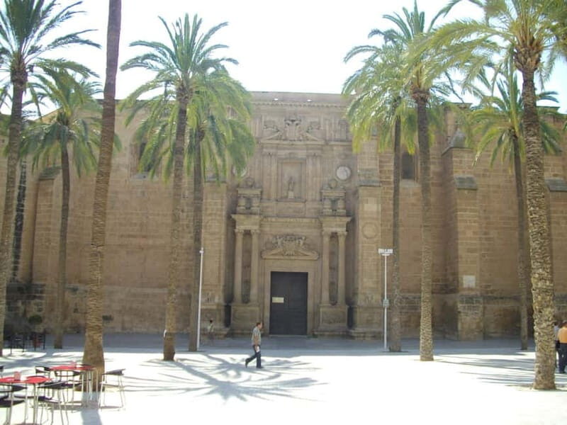 Centro histórico: un paseo por la historia. - Why Choose This Tour?