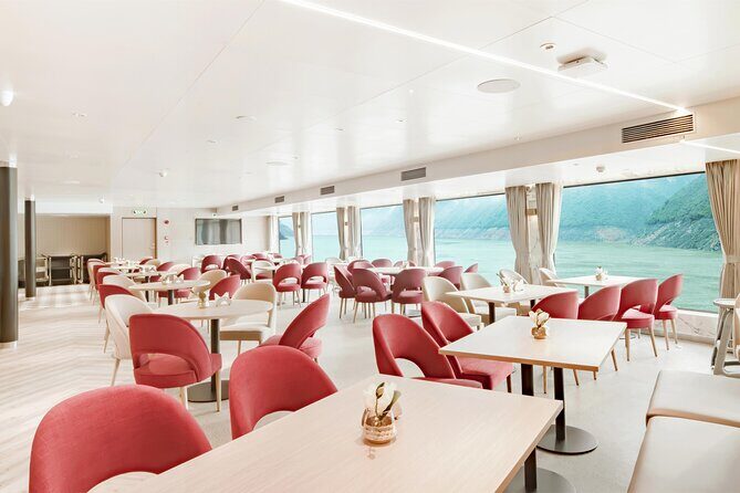 Century Cruises Chongqing to Yichang Yangzte River Tour - The Value of This Cruise Experience