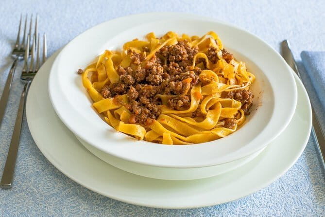 Cesarine: Cooking Class with tasting at Local's Home in Florence - The Home Setting: From Ordinary to Authentic