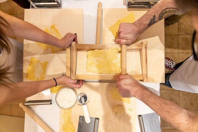 Cesarine: Home Cooking Class & Meal with a Local in Alberobello - What the Tour Entails
