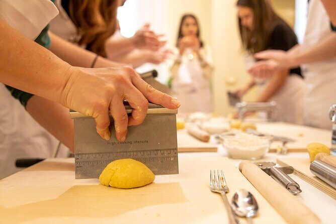 Cesarine: Home Cooking Class & Meal with a Local in Venice - What to Expect from Your Venetian Cooking Class