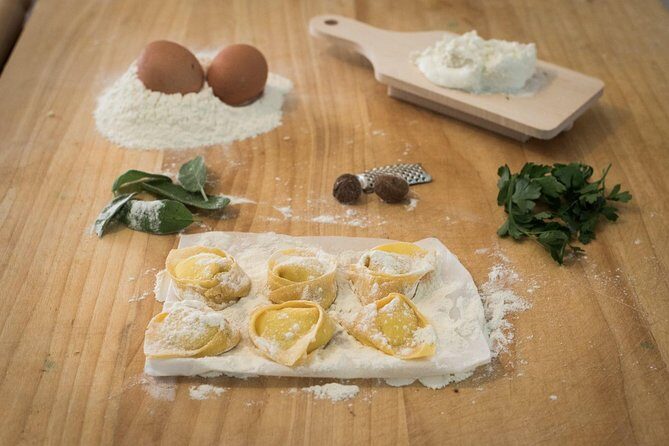 Cesarine: Market Tour & Cooking Class at Local's Home in Bologna - Who Should Consider This Tour?