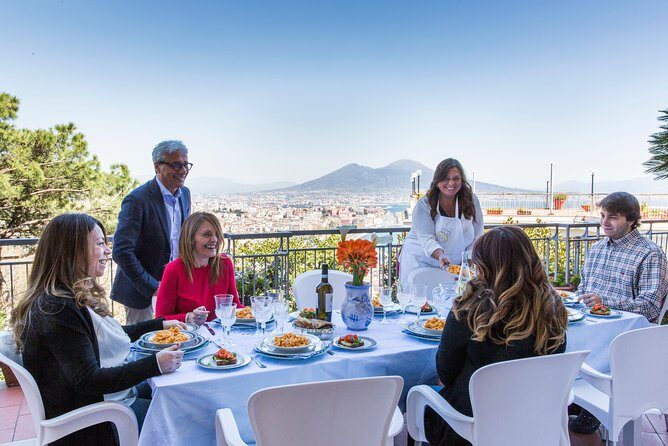 Cesarine: Market Tour & Dining at a Local's Home in Naples - Key Points