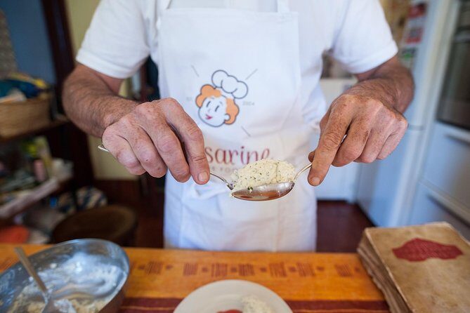 Cesarine: Market Tour & Home Cooking Class in La Spezia - Key Points