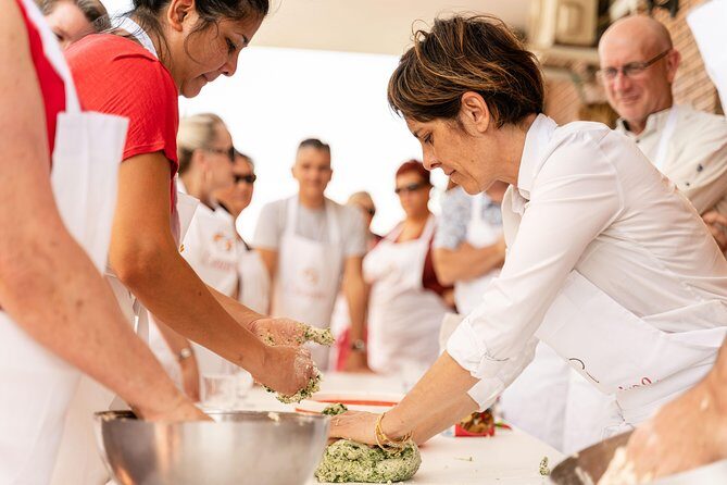 Cesarine: Small group Pasta and Tiramisu class in Lake Maggiore - Key Points