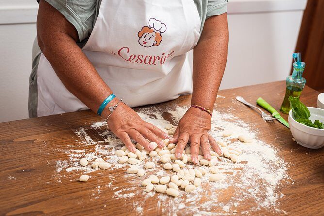 Cesarine: Small group Pasta and Tiramisu class in Messina - FAQs