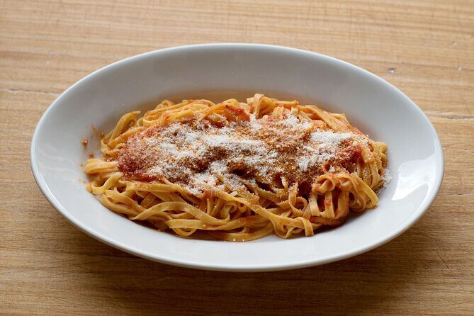 Cesarine: Small group Pasta & Tiramisu class in Rome - An Inside Look at the Roman Cooking Class Experience