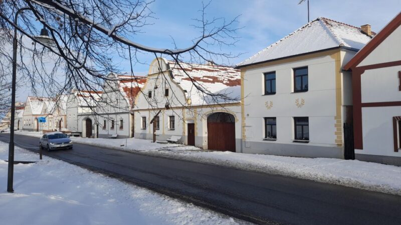 Cesky Krumlov Private Tour From Prague - FAQ