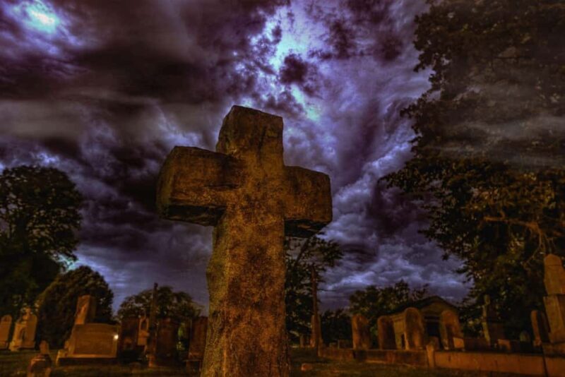 Chains, Coffins, & Curses: Charlottesville Ghost Tours - What You Can Expect: The Experience in Detail