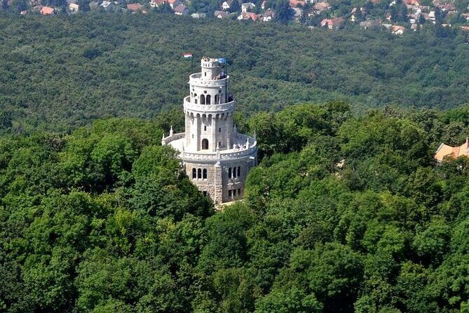 Chairlift to the highest point of the city - The Value and Practical Details