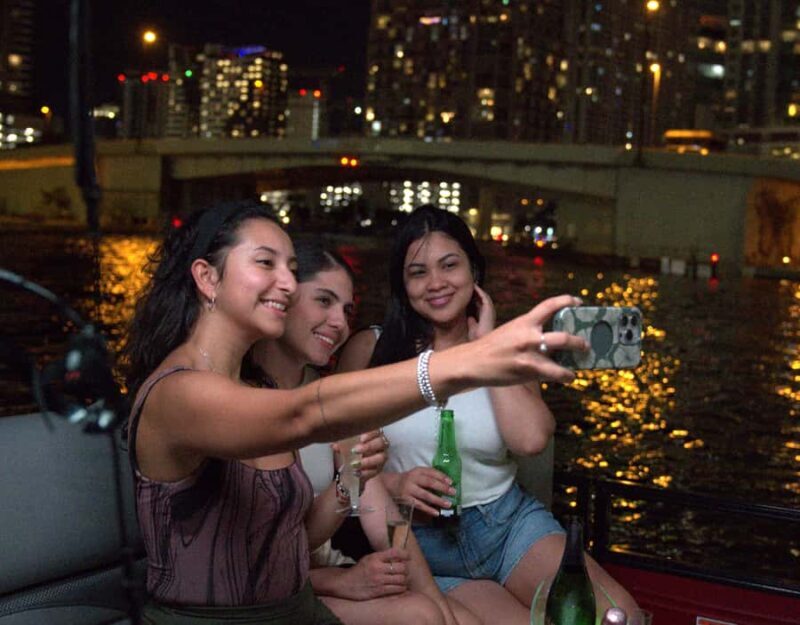 Champagne City Lights Boat Tour + Photoshoot (Semi Private) - The Itinerary and What to Expect