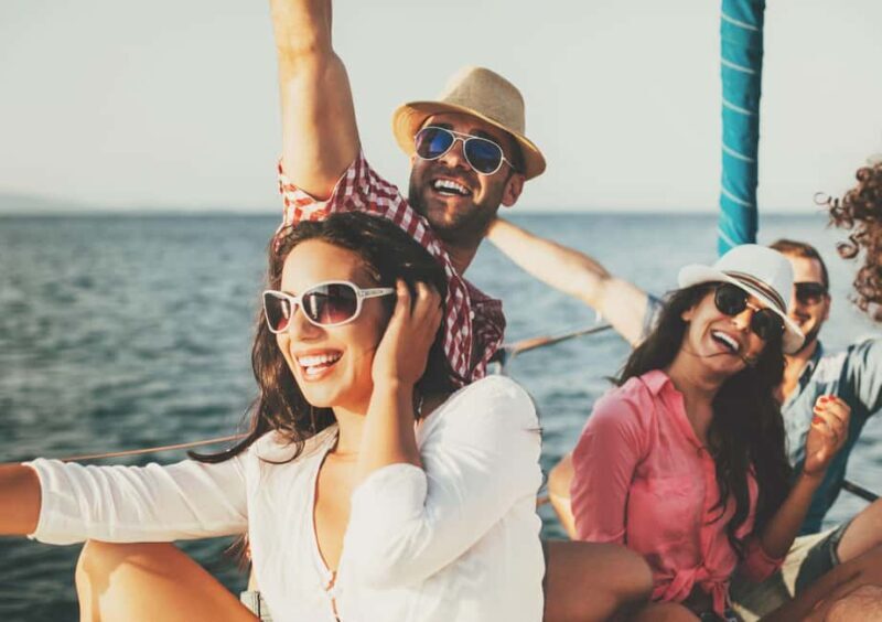 Champagne & Lobster Snorkeling Cruise - Key Points