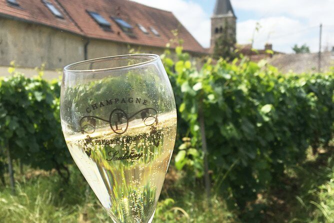 Champagne Sabrage & Tasting - Champagne PIERRE Laurent - Key Points