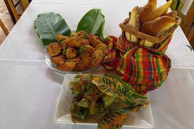 Champagne Sunset Sail in St. Lucia - Who Will Love This Cruise?