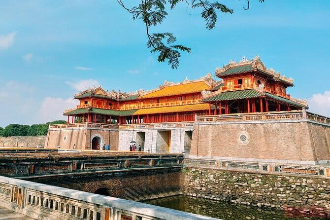 Chan May International Port to Hue Private City Tour - Key Points