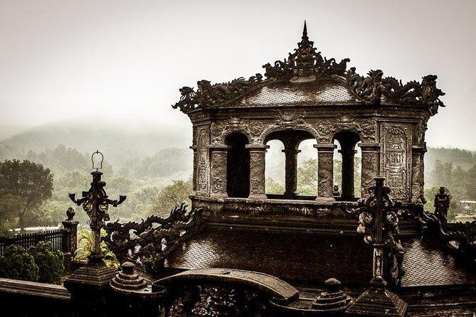 Chan May Port- Hue sightseeing- Chan May Port package tour - Thien Mu Pagoda