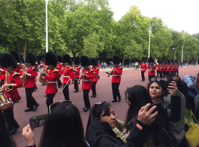 Changing of the Guard at Buckingham Palace - Authentic Experiences and Real Customer Feedback