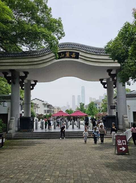 Changsha Day Tour Of Yuelu MountainAcademy And Orange Island - FAQ